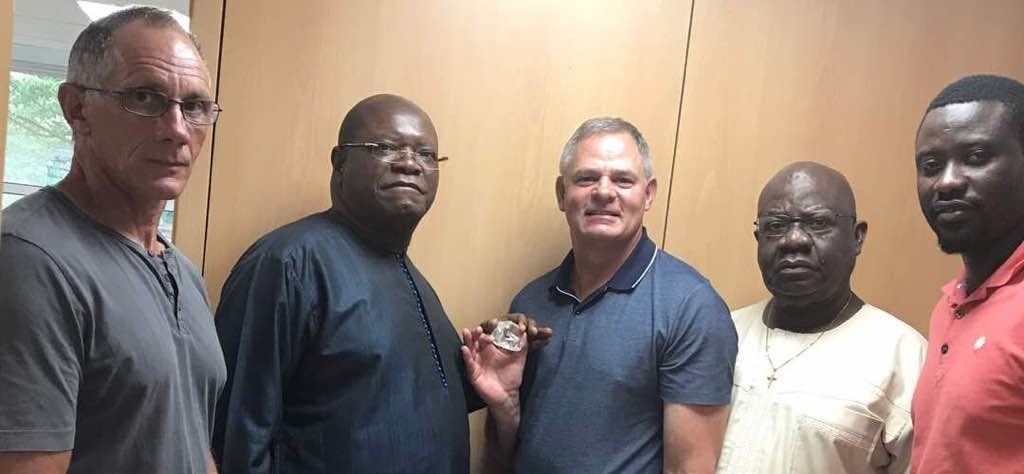 10 November 2017 – SENS Announcement: 476 carat diamond found at Meya ...